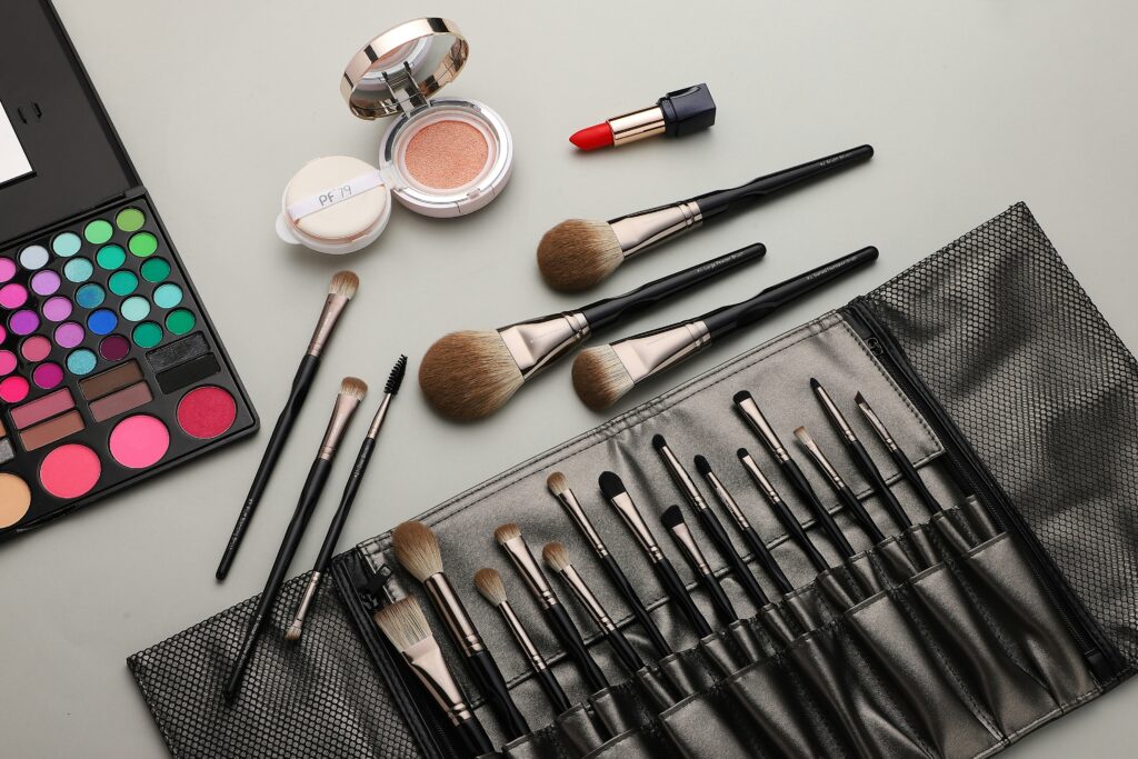 Top Makeup Brands 2025 – Discover the Hottest Names in Beauty This Year ...